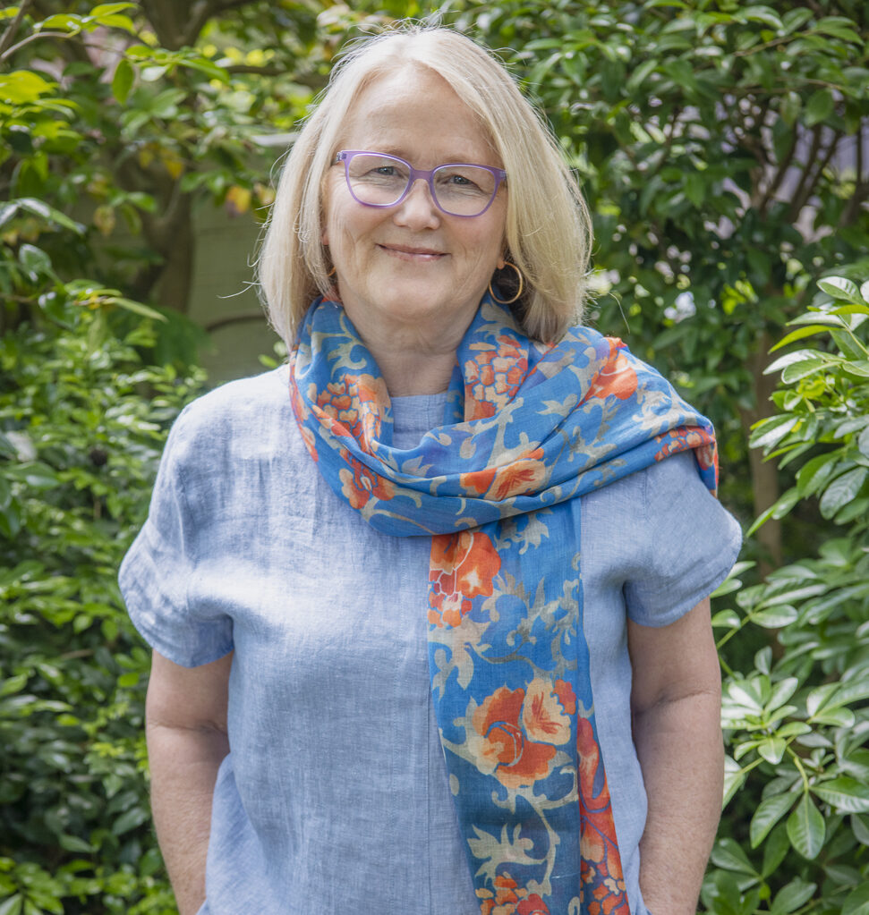 Counsellor and author, Kim Billington, talks about how she uses cards ...